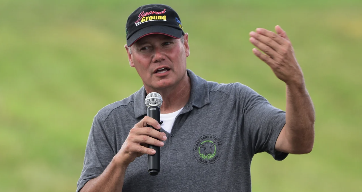 S6 - Ep#1 - Rick Clark, a large-scale Midwestern regenerative organic farmer from Indiana ...